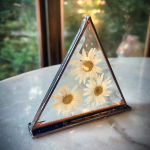Table Top Glass Flower Display - Etsy