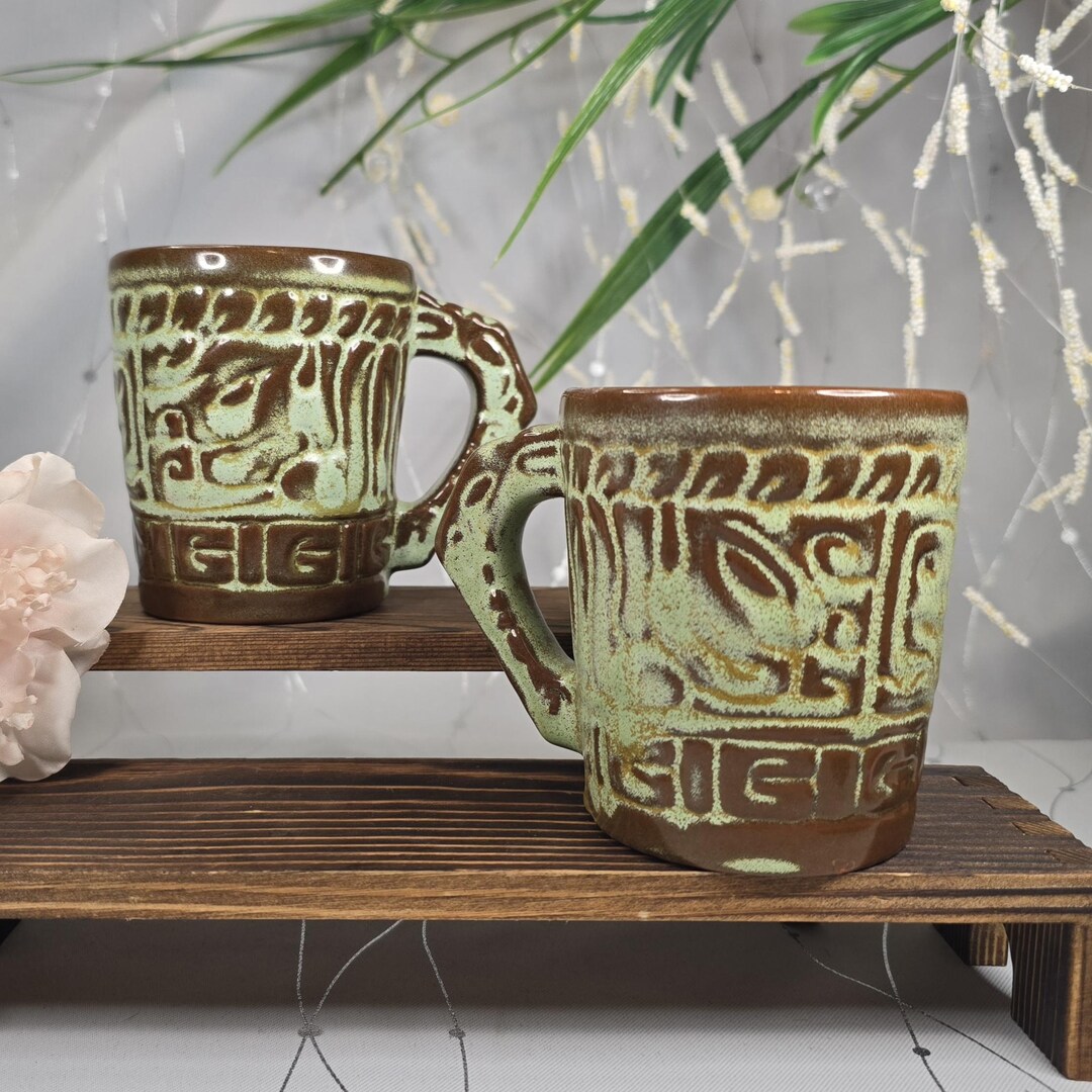 Pair of Vintage Frankoma Pottery 7CL Mugs With Mayan/aztec Pattern ...