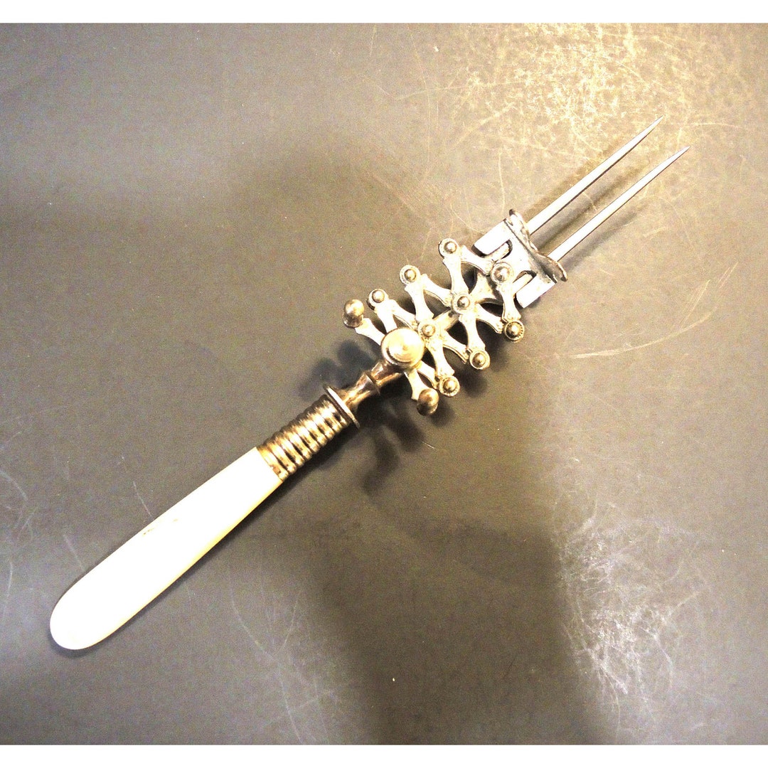 Rare Articulated Meat Fork, Ejects Food From Fork, Two Prong Fork ...