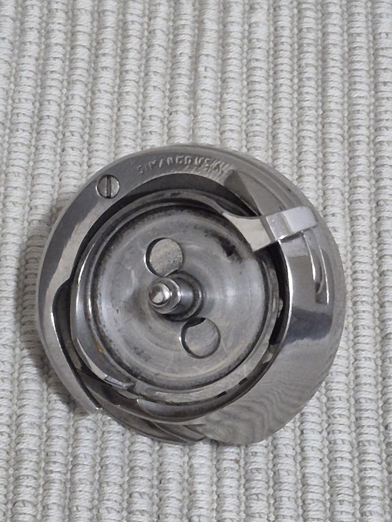 Vintage Singer Featherweight 221 Parts Lot: Bobbin Case, Bobbins and ...