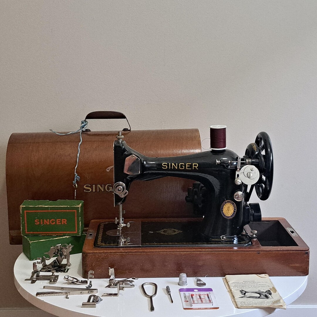 Vintage Singer Bi Centennial Sewing Machine Vintage Singer Model 28-128 ...