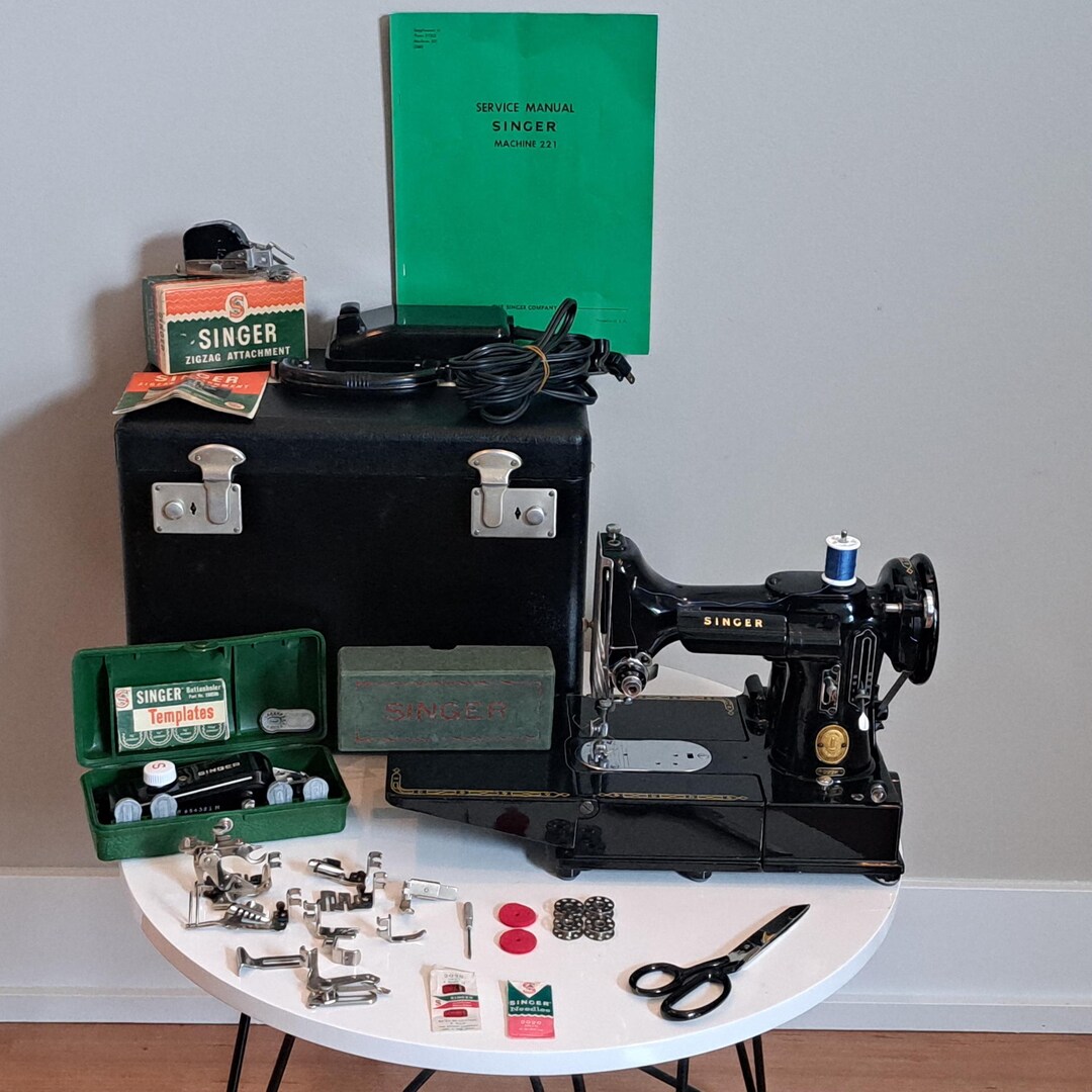 Vintage 1956 Singer Featherweight 222K - Etsy