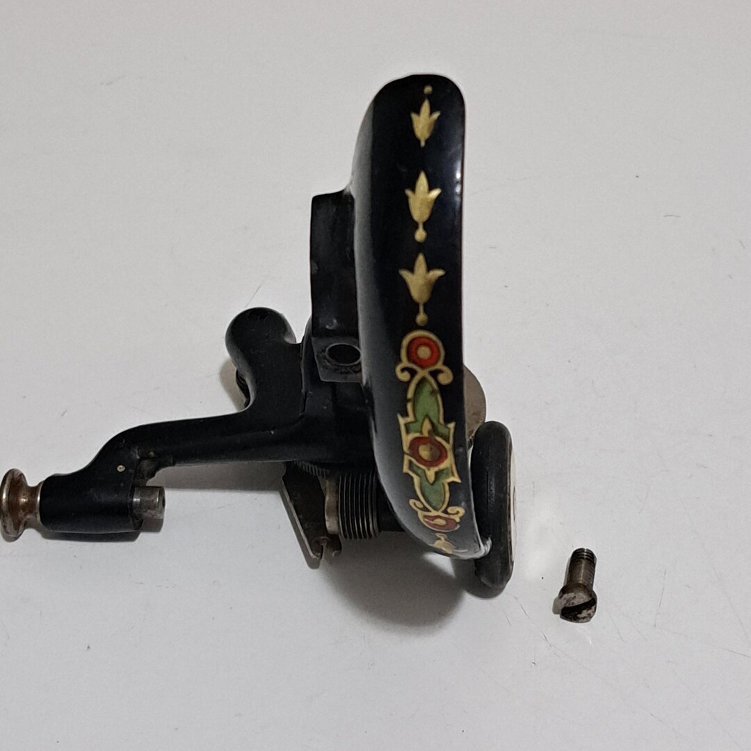 1924 Singer Model 28 La Vencedora Decal Bobbin Winder Belt Guard ...