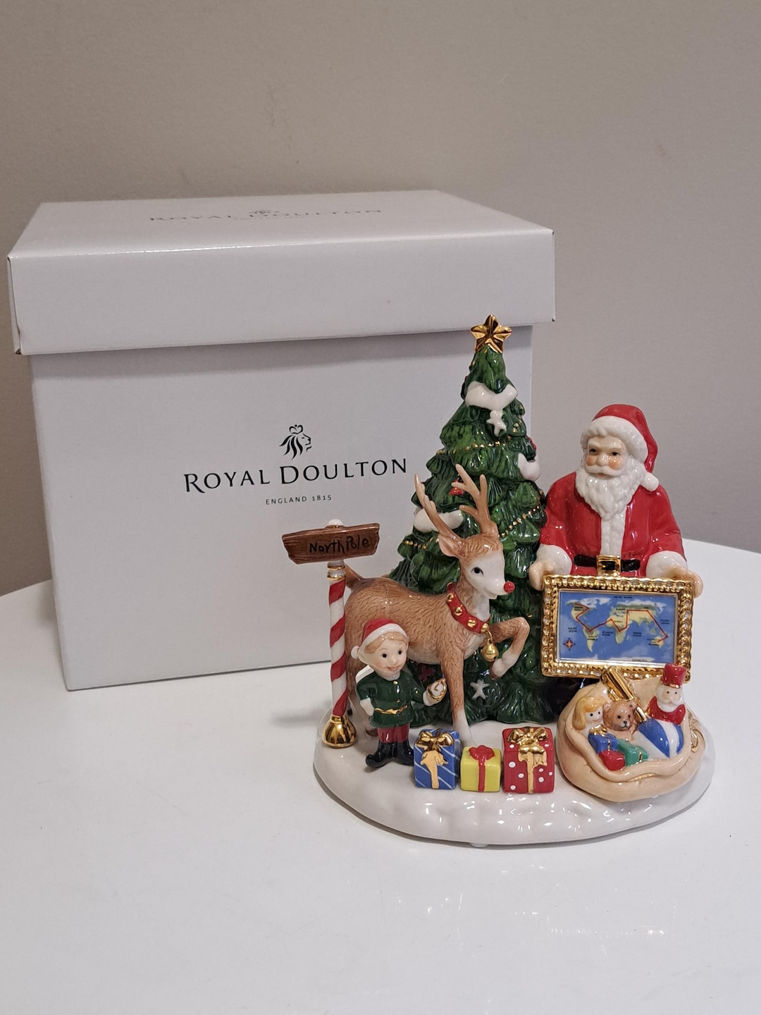 Vintage Royal Doulton Santa's World Map HN5469 Royal Doulton Christmas ...