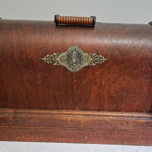 Vintage 1891 Singer Model 28 Hand Crank Sewing Machine With Scrolls and ...