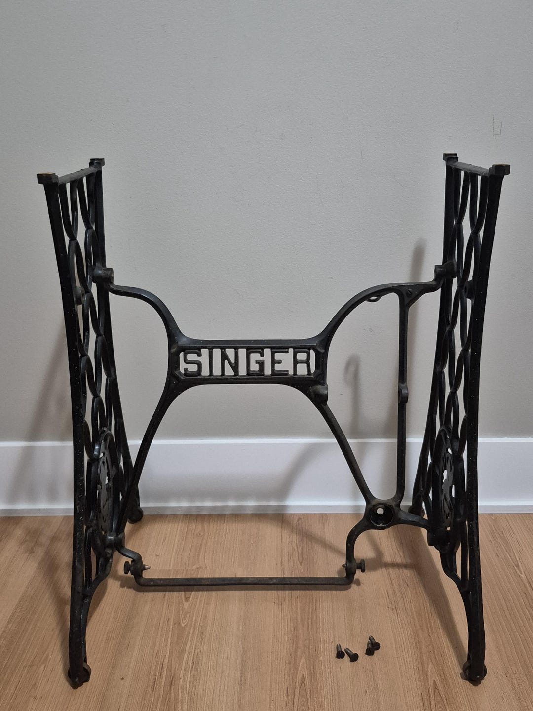Vintage Singer Treadle Sewing Machine Cast Iron Legs Singer Cast Iron ...