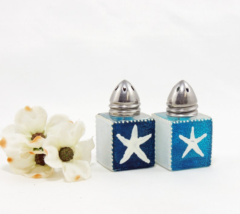 Mini Salt and Pepper Shakers Starfish Sea Star Seashore - Etsy