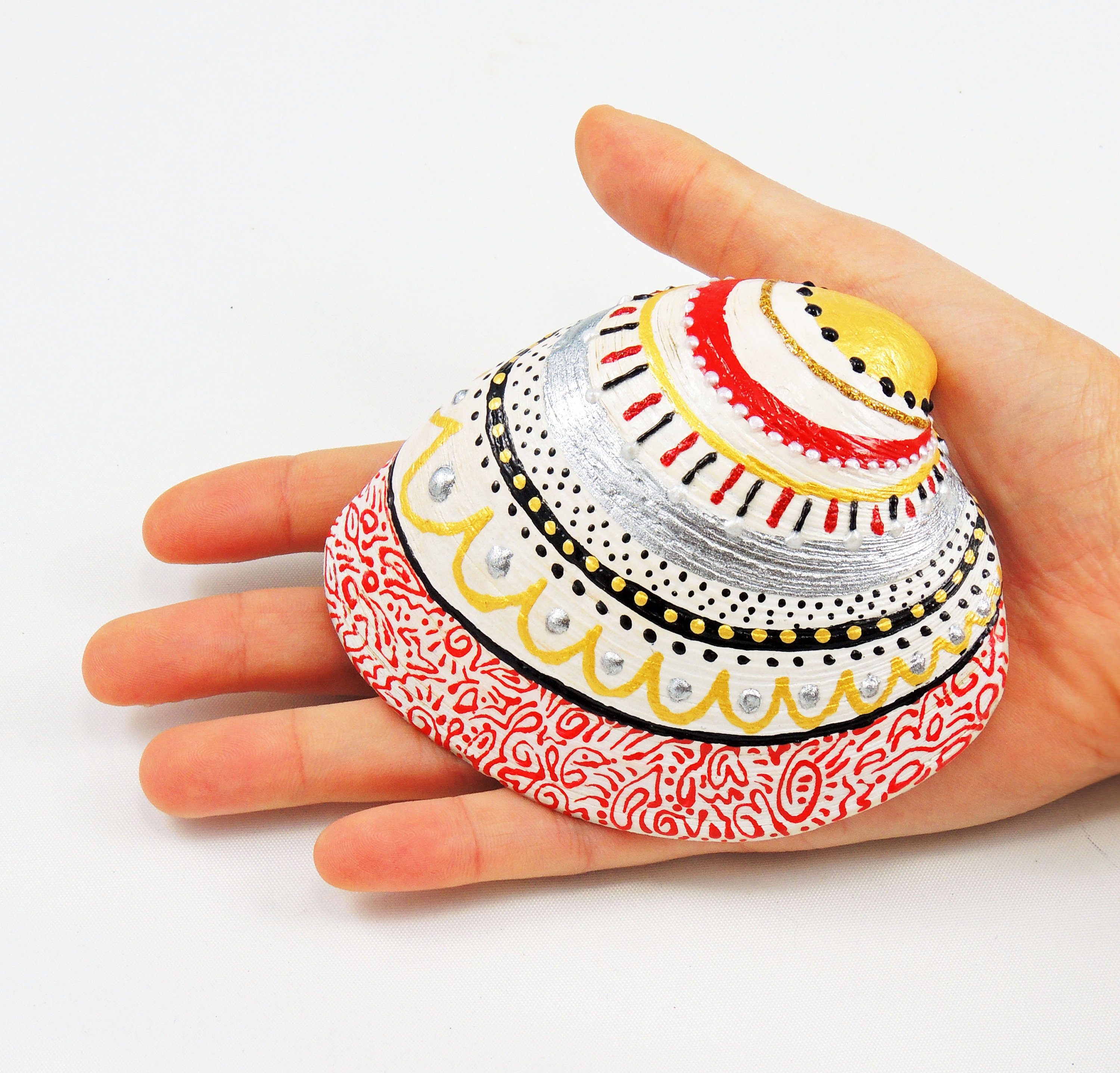 Personalized Hand Painted Large Seashell Clam Beach Art | Etsy