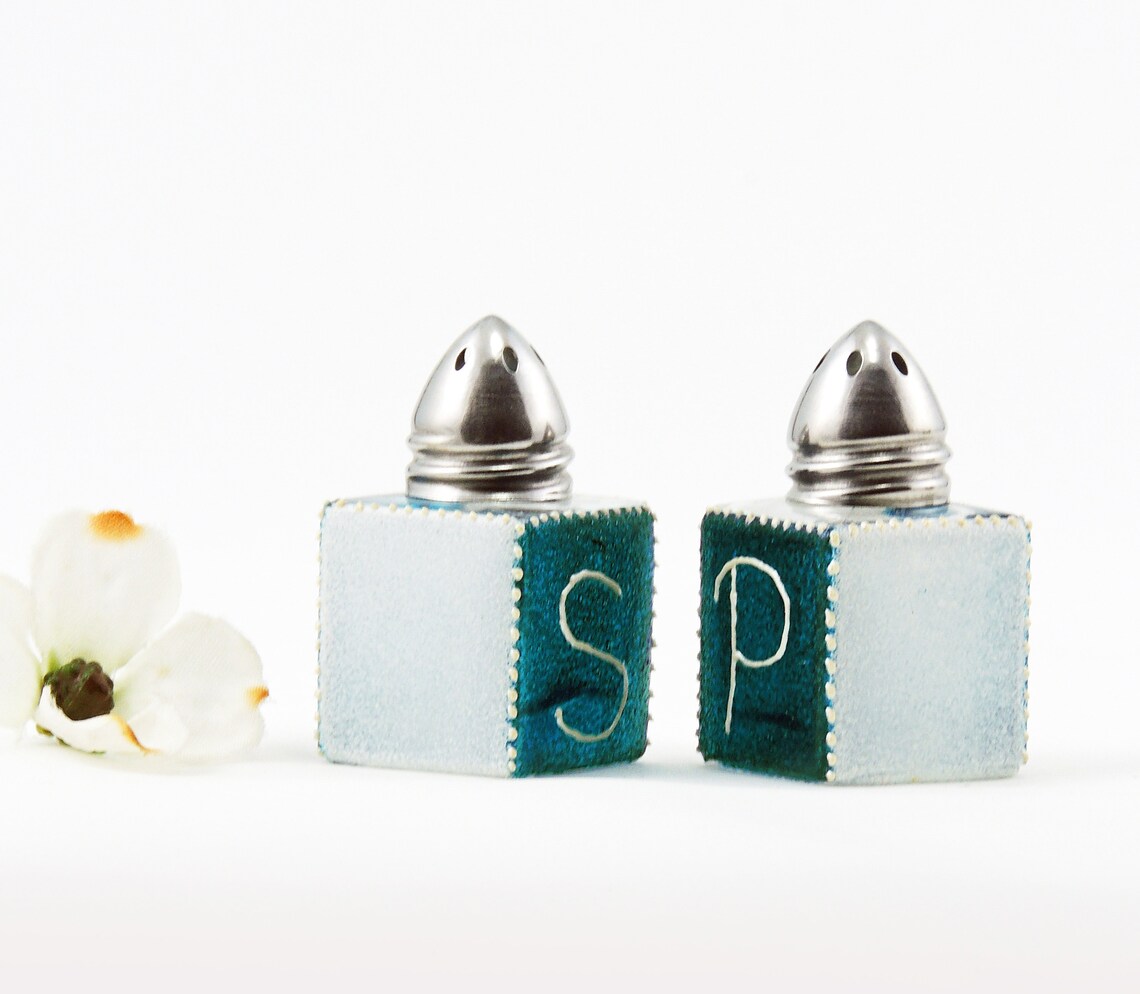 Mini Salt and Pepper Shakers Starfish Sea Star Seashore | Etsy