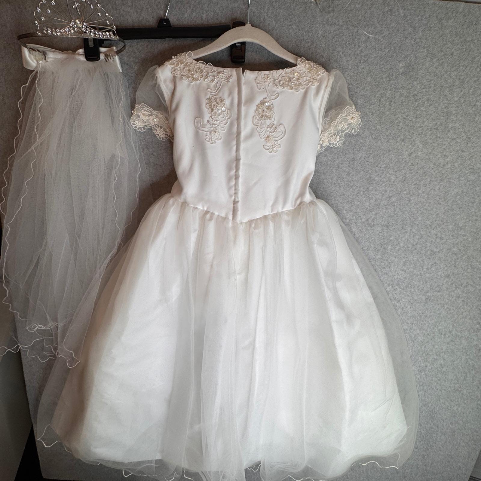 Vintage Corrine Girls White Gown Metal Tiara Layered Veil 8yrs ...