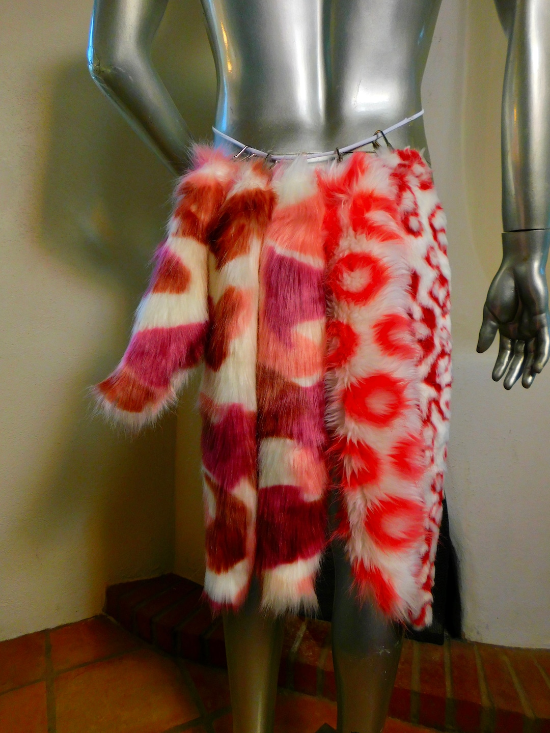 Reds & Corals Furry Clip on Tails! Your Choice! White With Red or Pink ...