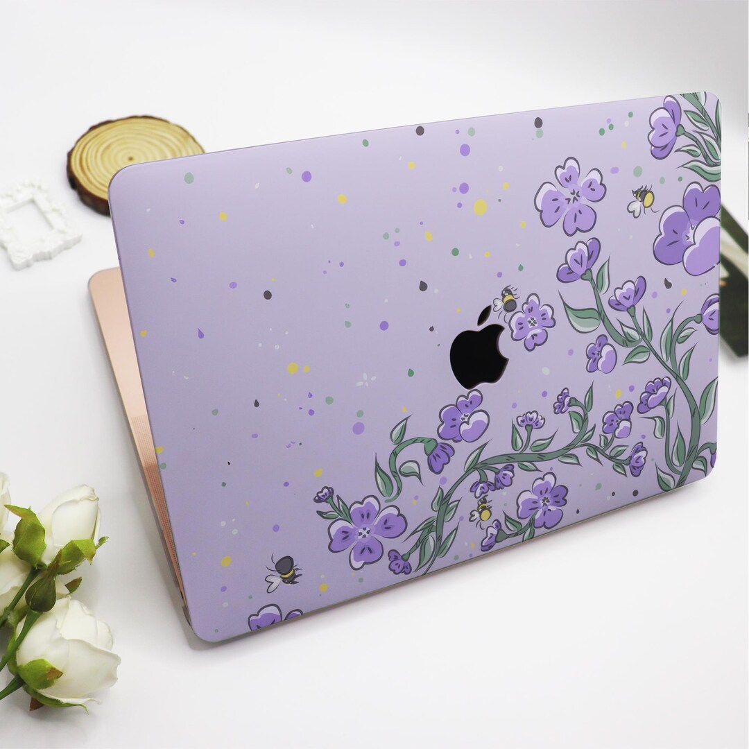 Bee and Flower Motif New MacBook Case, Apple Laptop Case,2025macbook ...