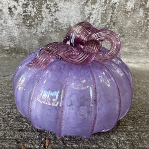 Translucent Lavender Purple Glass Pumpkin, 4.25 Mauve Squash Sculpture ...