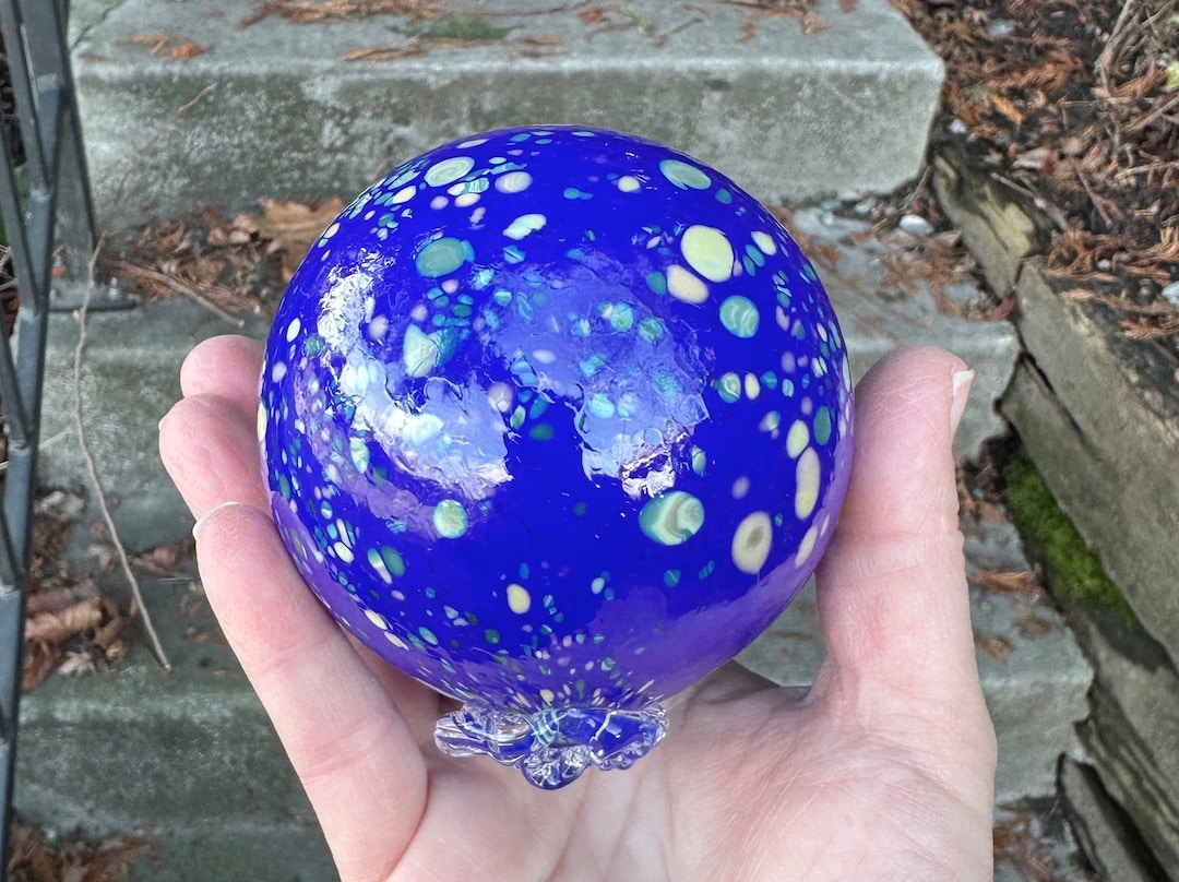 Blue Speckle Blown Glass Float: Coastal Garden Pond Art (3.25 ...
