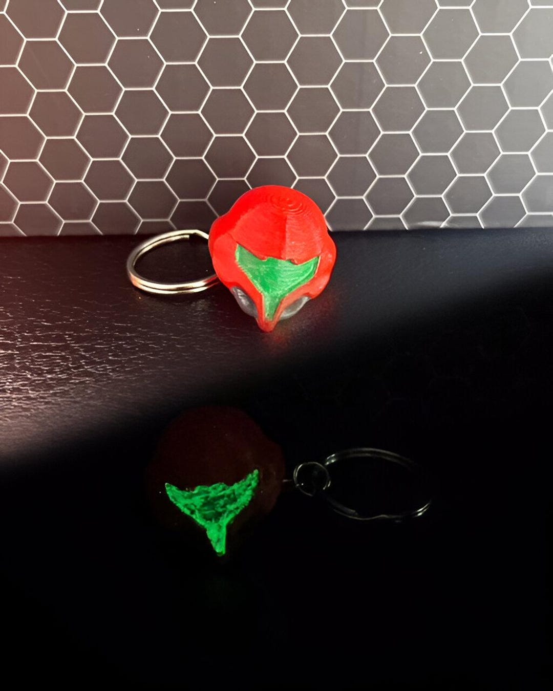 Metroid Prime Samus Aran Helmet Keychain for Gamer Gifts for Husband ...