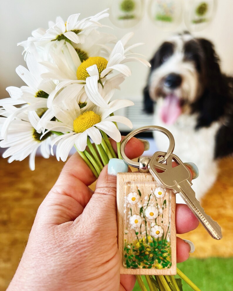 Fused Glass Floral Keychain - Etsy