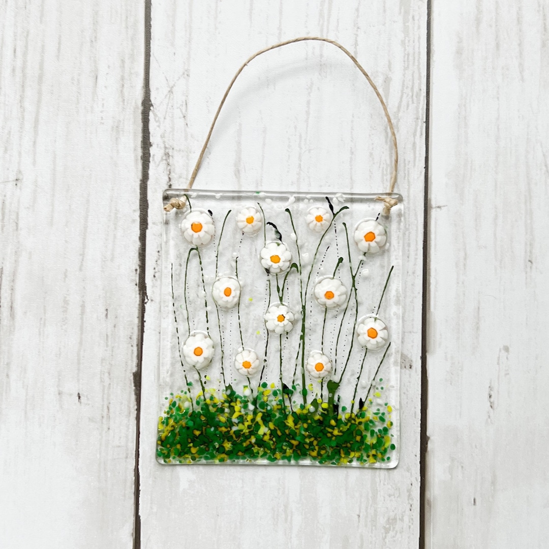 Fused Glass Daisy Suncatcher, Floral Window Ornament - Etsy