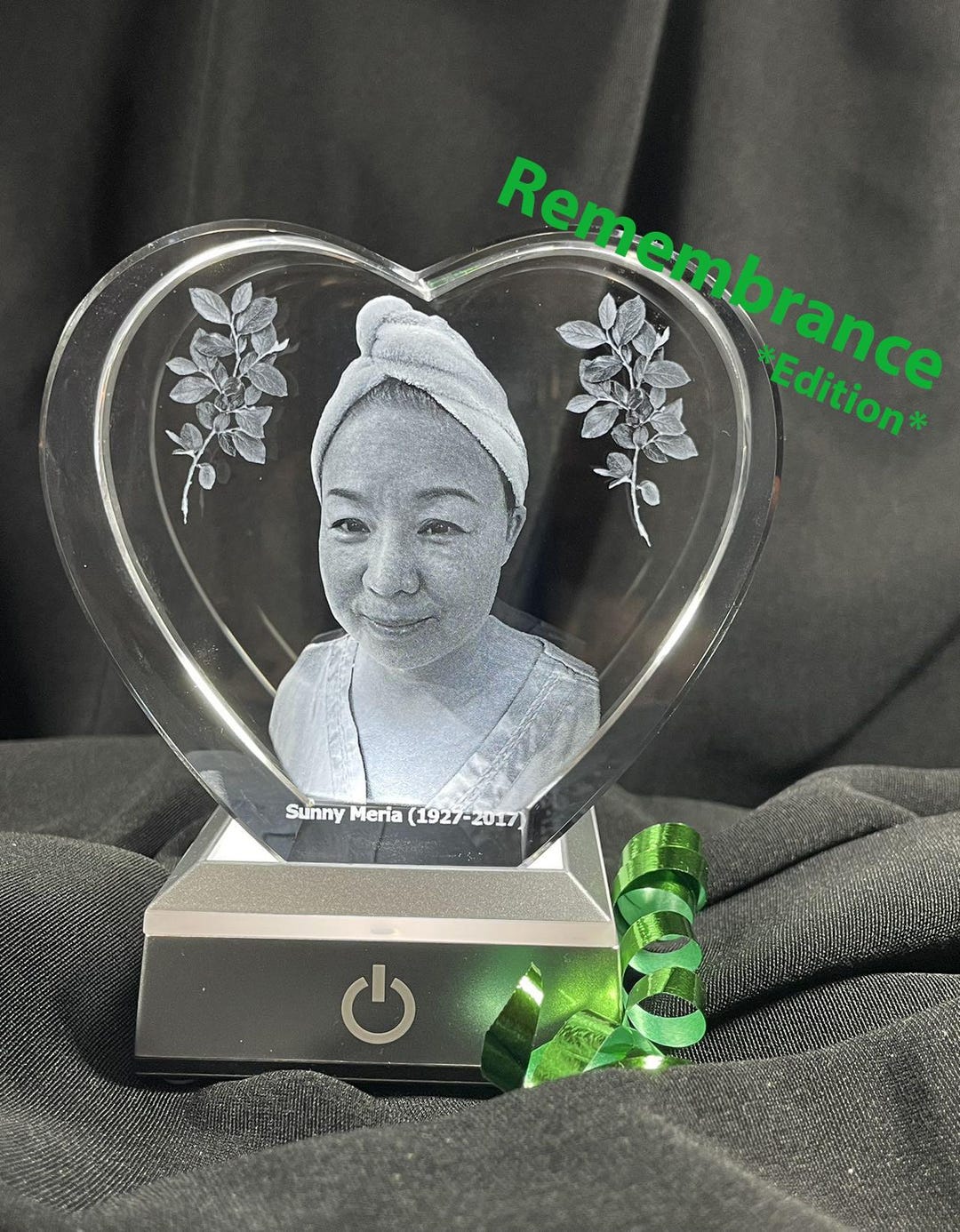 Custom Remembrance Crystal: 3D Heart Engraving of Photos & Text ...