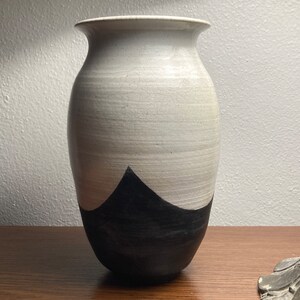 Striking Vintage Mid Century 8 1/8 Studio Art Pottery Ceramic Vase MCM ...