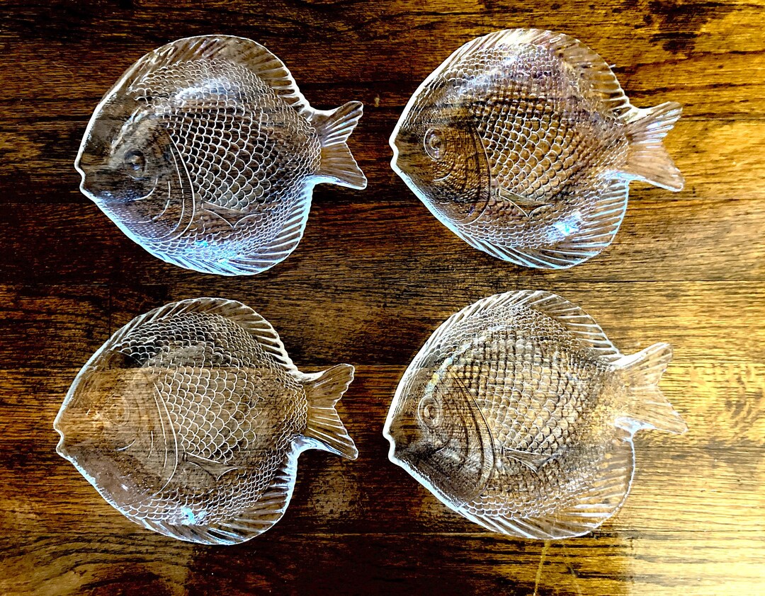 Vintage Set of 4 Pressed Glass Fish Plates About 8x6 1/4 - Etsy