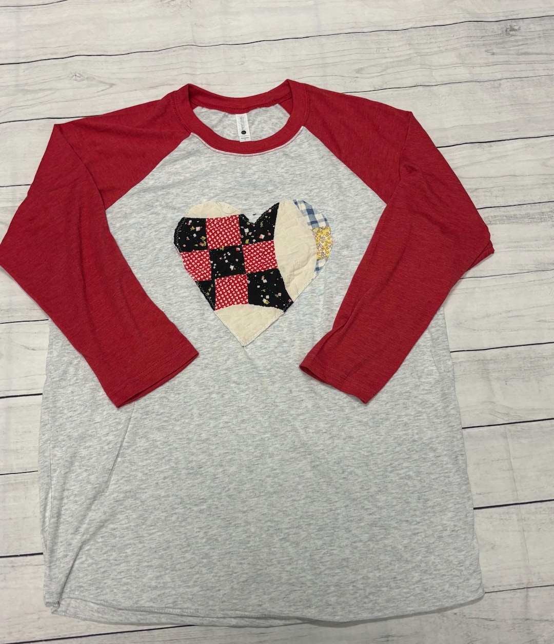 Quilted Heart Appliqué Raglan Tshirt Red Sleeve - Etsy