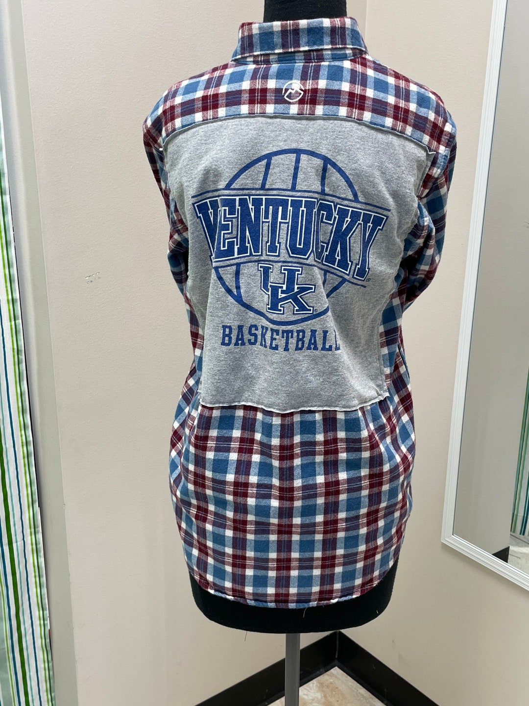 Upcycled Plaid Flannel With University of Kentucky Gray T-shirt Patch ...