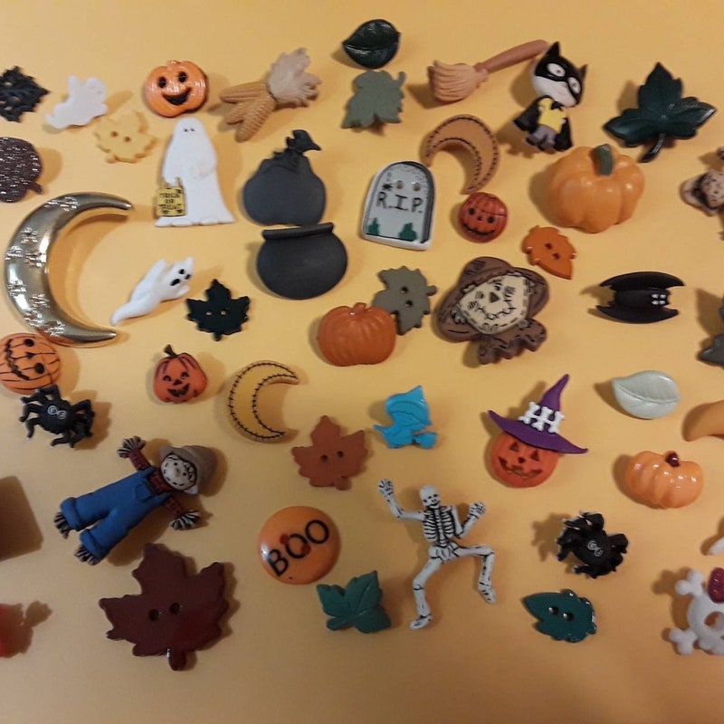 Halloween Buttons - Etsy