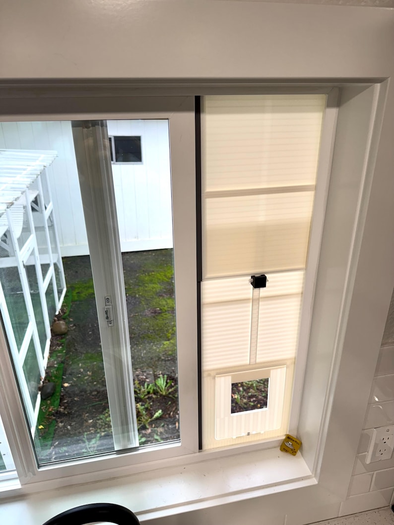 Vertical Cat Door for Sliding Window - Resizable, Fits 16-36 Inch ...