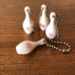 Vintage Miniature Bowling Pin Key Chain Set of 4 Keychains Rockabilly ...
