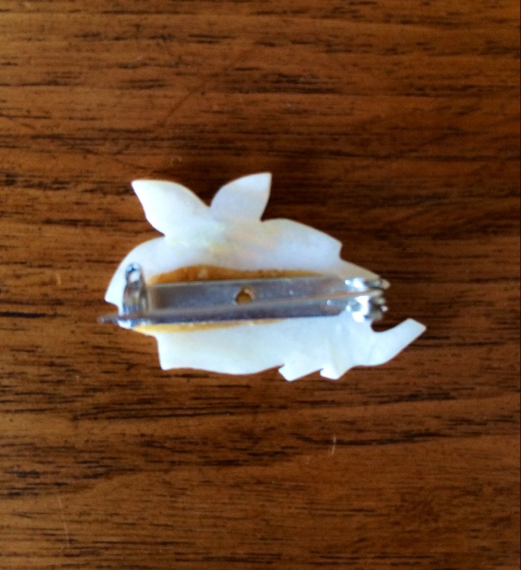 Vintage Mother of Pearl Flower Pin for Wedding Party or All | Etsy