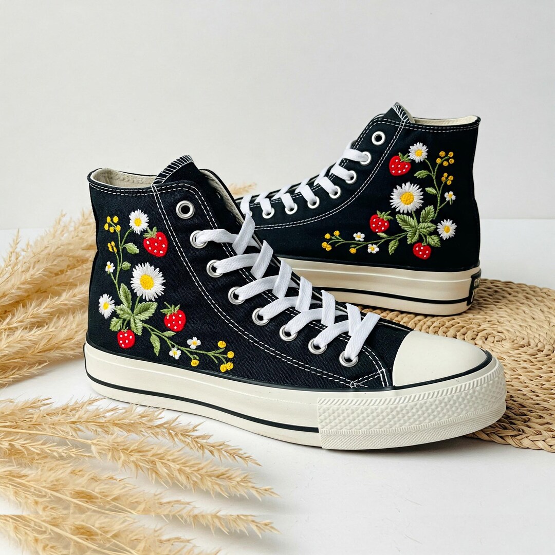 Custom Strawberry Converse Embroidery, Converse Embroidery Flowers Bees ...