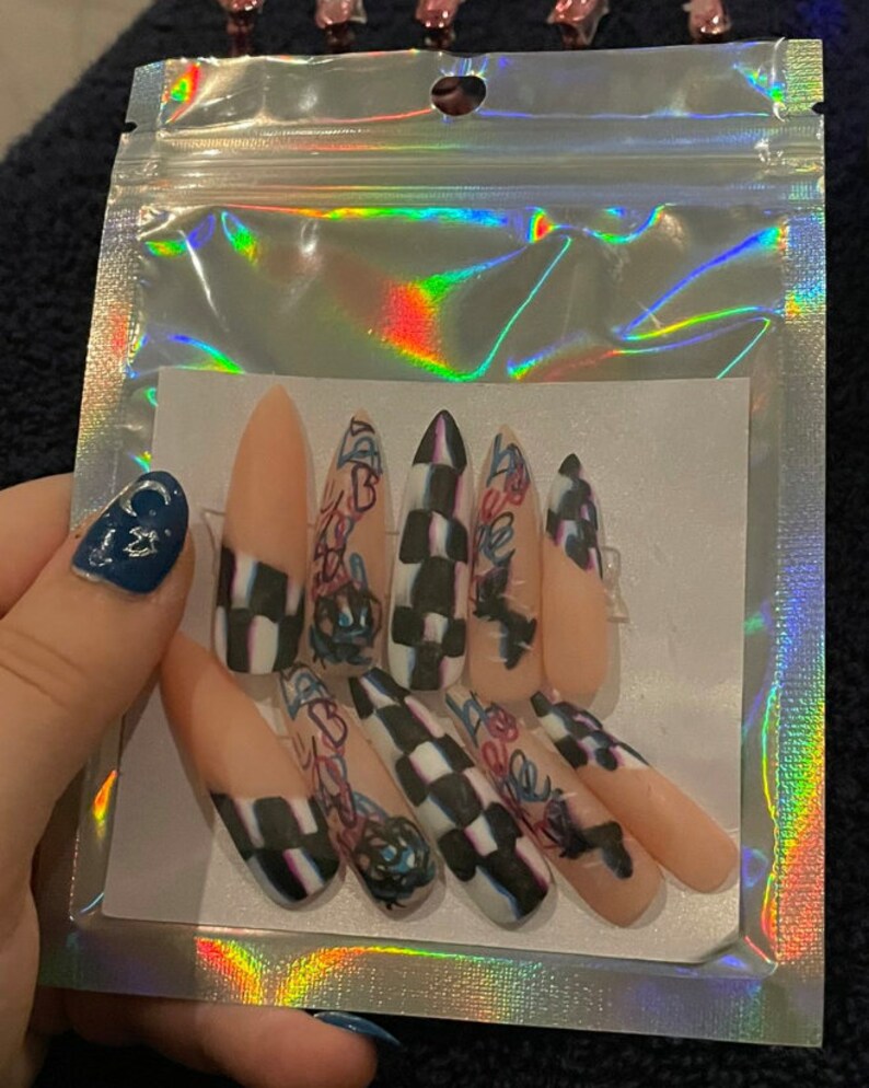 Trippy 3D Prism Nails - Etsy