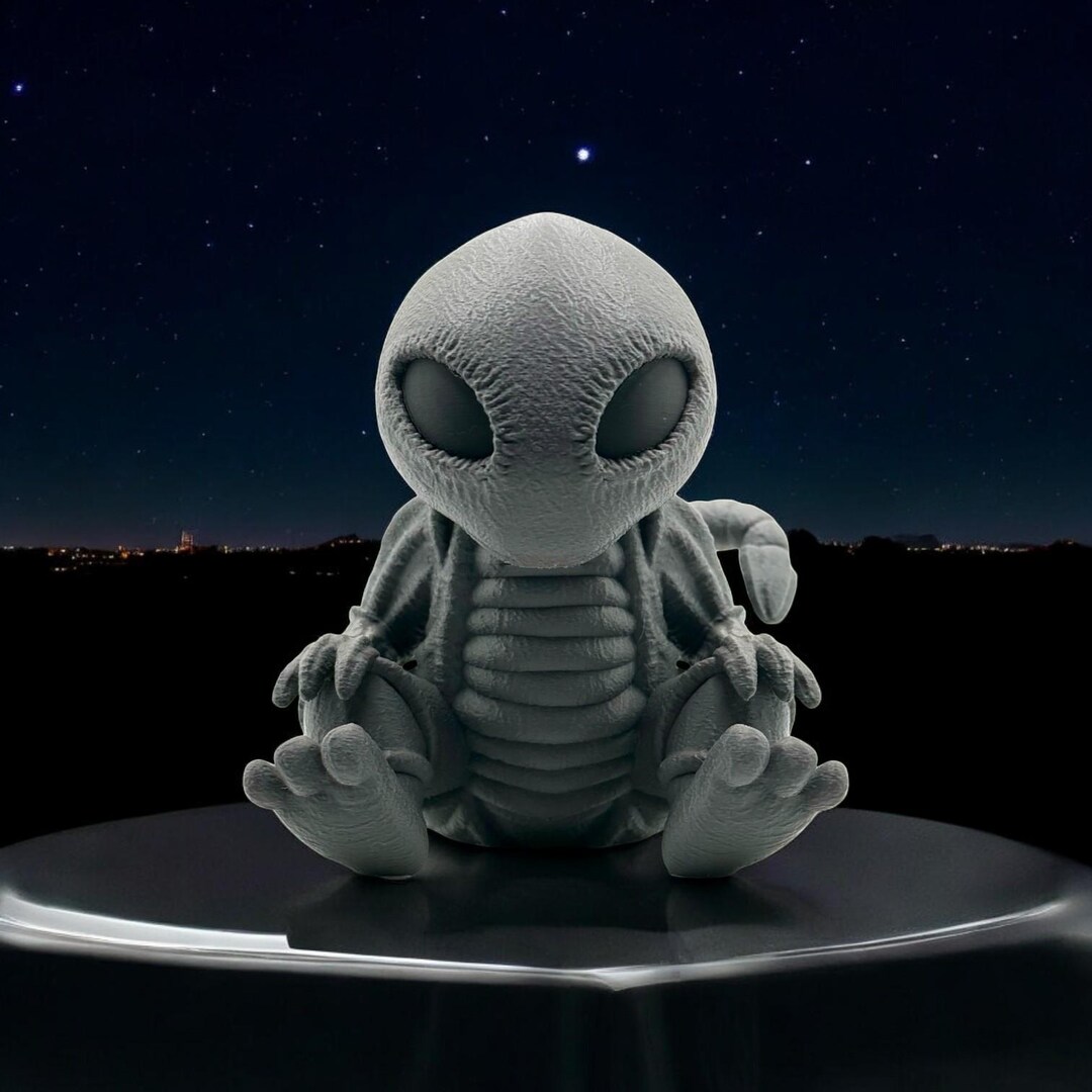 Cute Alien Figurine 3D Printed Adorable Extraterrestrial Decor Unique ...