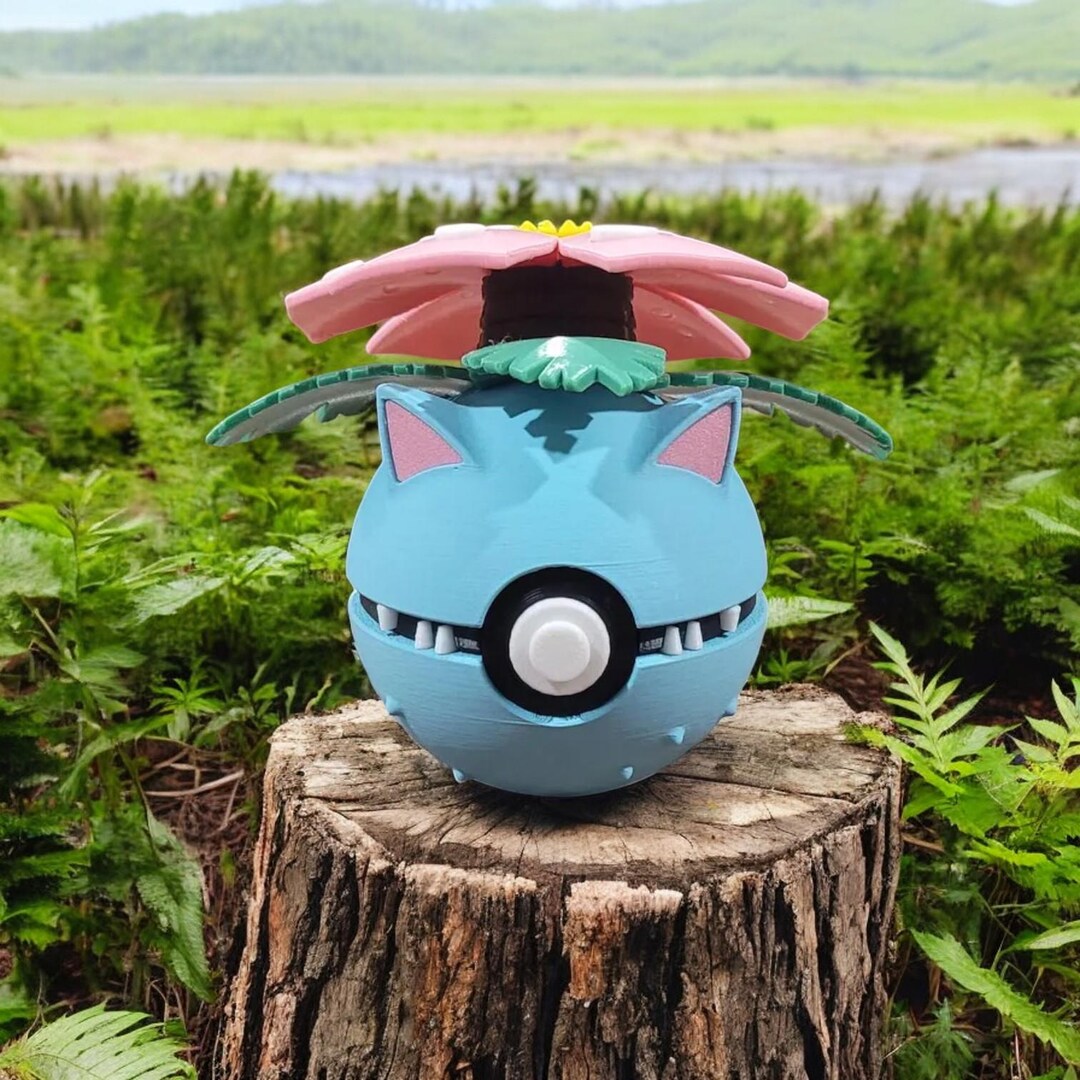 Venusaur Themed Monster Ball Unique Pokémon-inspired Collectible 3D ...