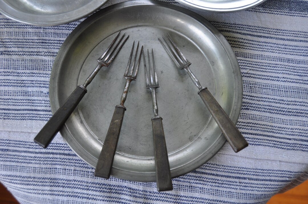 Set of 4 Antique Three-tine Forks W Wood Handles - Etsy