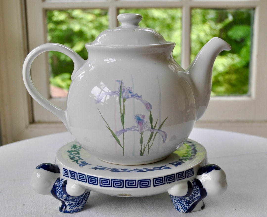 Vintage Corelle 8 Cup Stoneware Tea Pot/botanical Motif/iris Flowers - Etsy