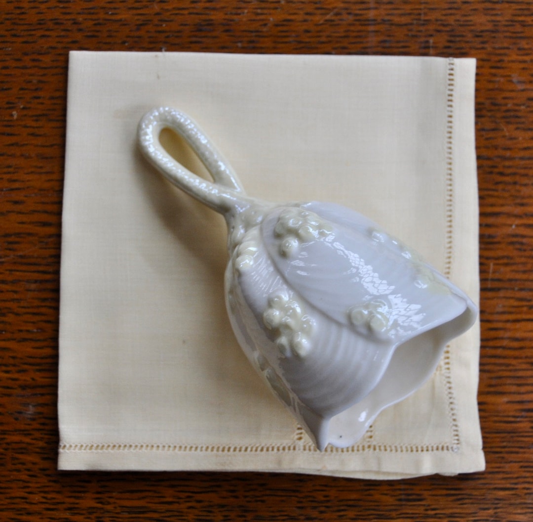 Vintage Belleek China Shell Pattern Bell W Irish Linen Napkin/st ...