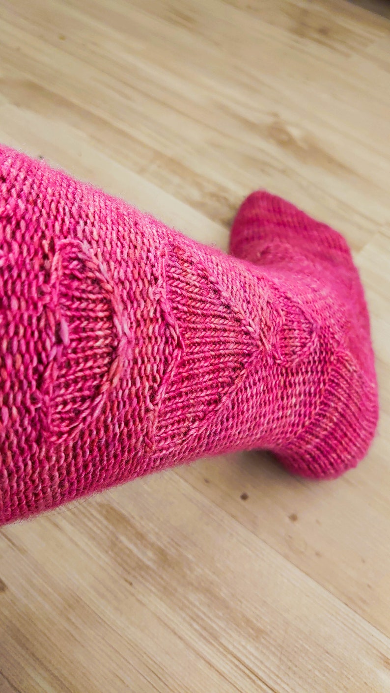 Sock Knit Pattern With Hearts | Easy Cable Knitting Tutorial ...