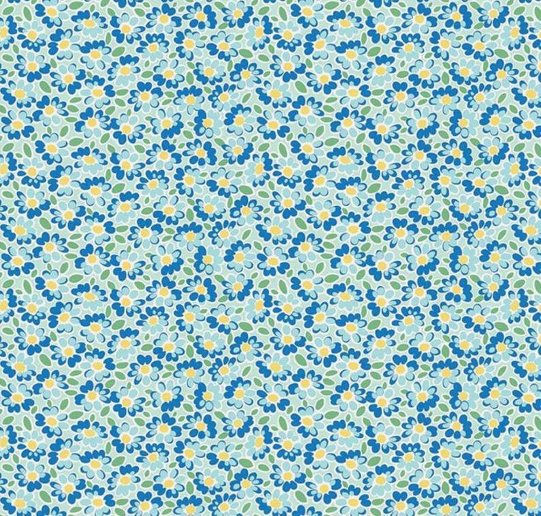 Blue Daisy Floral Fabric – Quilting Cotton, Riley Blake - Etsy