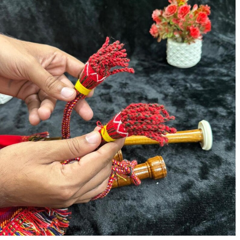 Mini Bagpipes - Fully Playable Traditional Scottish Bagpipe - Compact ...