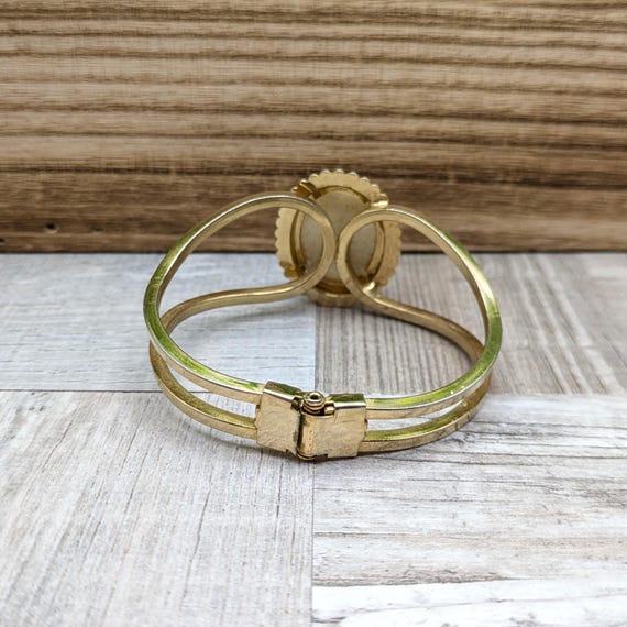 1960s Yellow Pressed Flower Clamp Bracelet, Wildflowe… - Gem