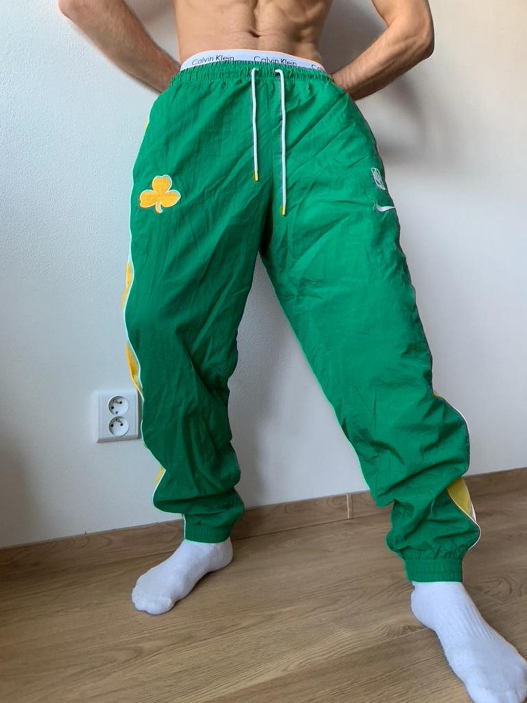 Nike NBA Boston Celtics Green NBA Track Pants Mens Size L Green Yellow ...