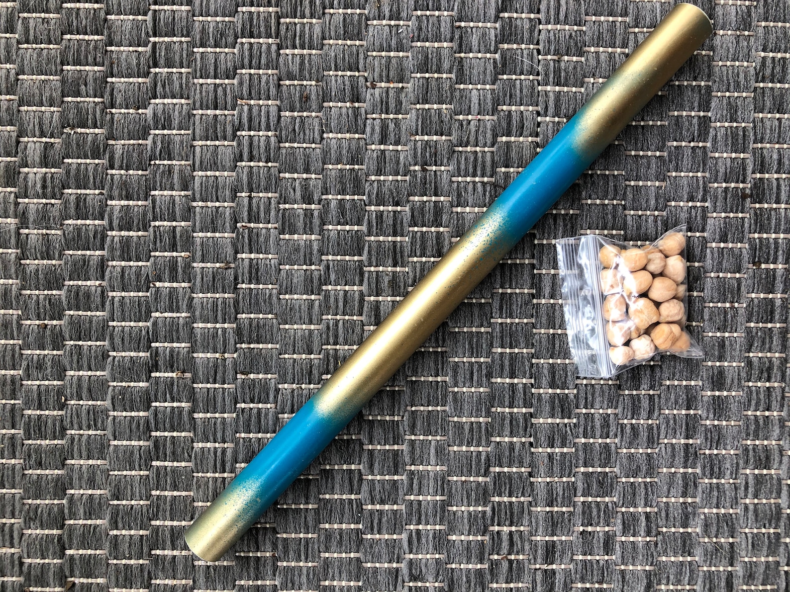 4 Pea Shooters and Peas - Etsy