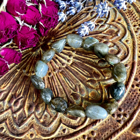 Labradorite Bracelet Labradorite jewelry witches bracelet | Etsy