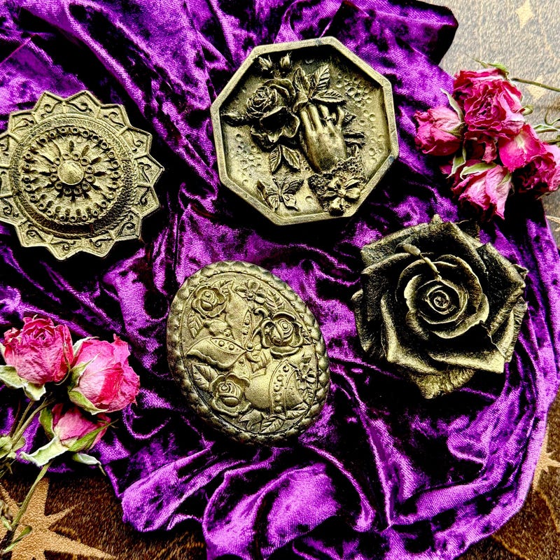 Victorian Gifts - 60+ Gift Ideas for 2025