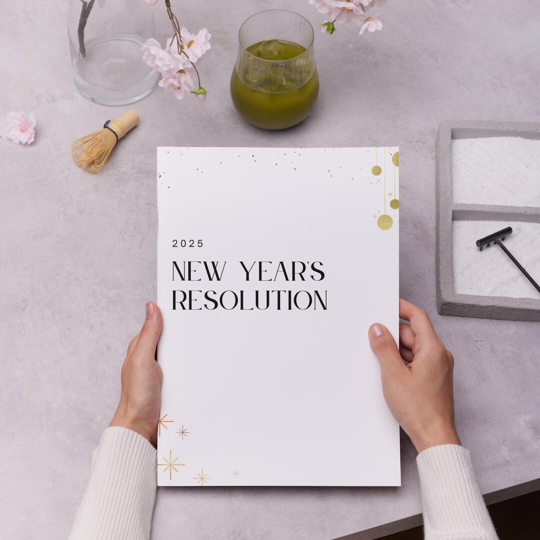 2025 New Years Planner Vision Board, Goal Tracker & Resolutions ...