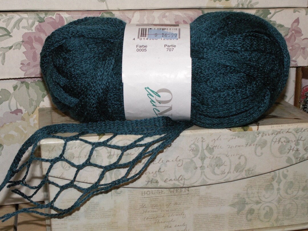 LINIE 297 Deco Yarn, Color TEAL, Acrylic Yarn, Net Wt 3.5 Oz, Ruffle ...
