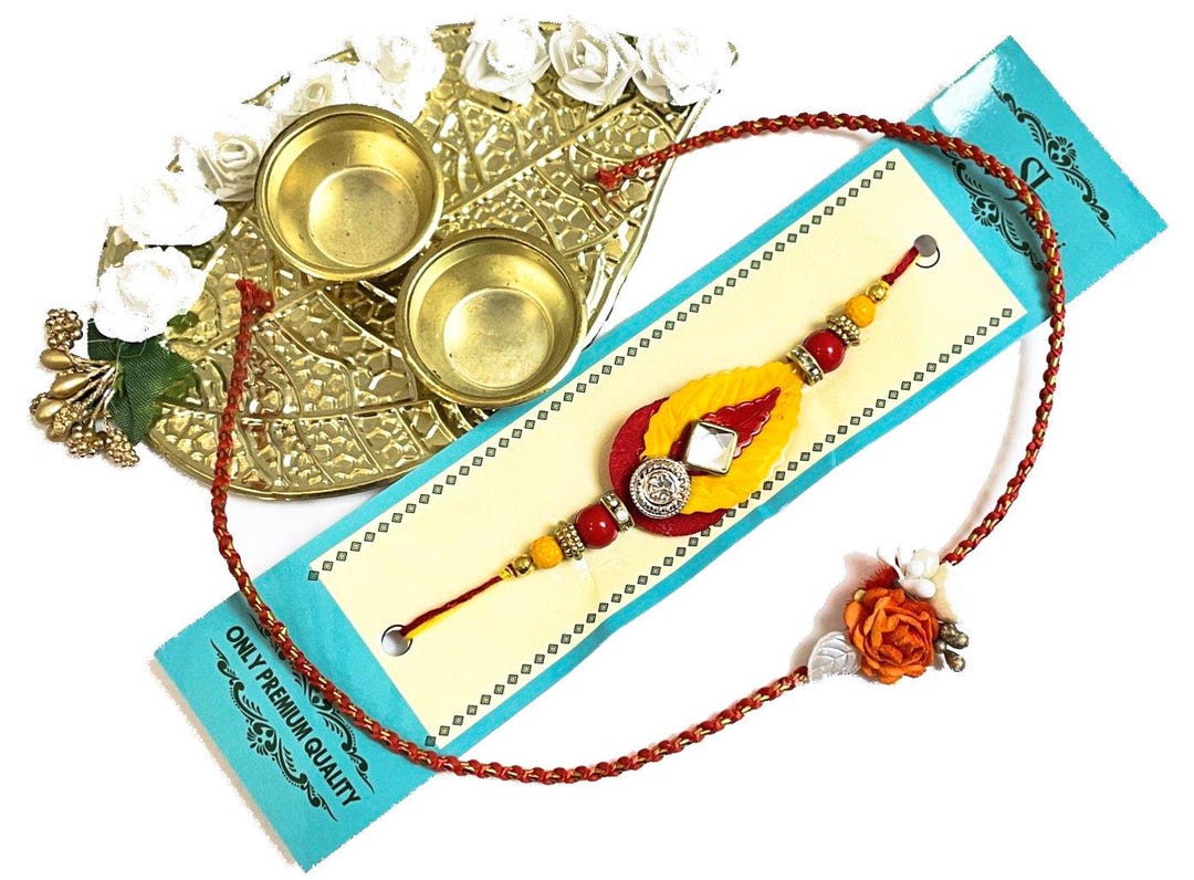 Metal Paan Leaf(betel Leaf) Design Pooja Plate With Classic Wooden ...