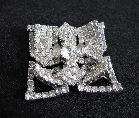 1950s Brooch Kramer New York Signed Clear Rhinestone … - Gem