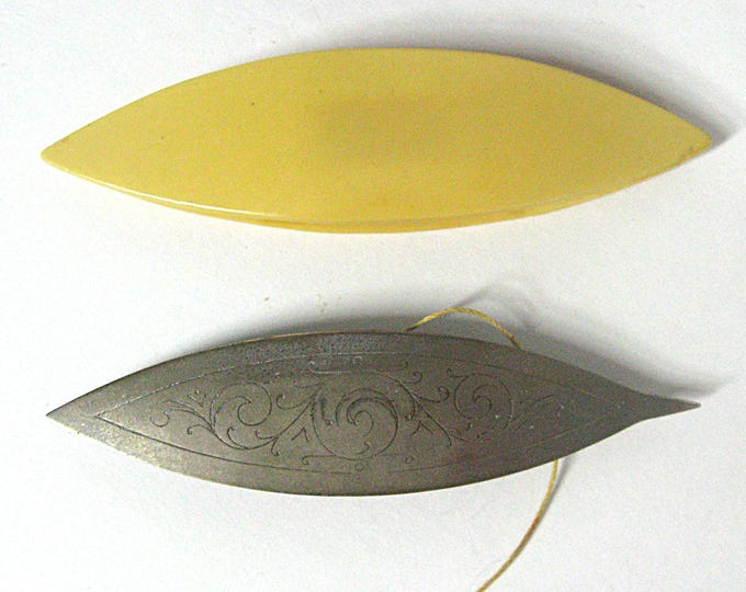 2 Vintage Tatting Shuttle Lot Ecru Celluloid & Engraved Metal W/ Point ...